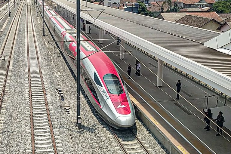 Whoosh Buka Rute Padalarang - Tegalluar, Tarif Dijual Rp50.000 - AbnNews