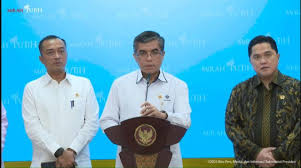 Menaker Sebut Mantan Karyawan Sritex Bisa Bekerja Lagi Dalam Dua Pekan ke Depan - AbnNews