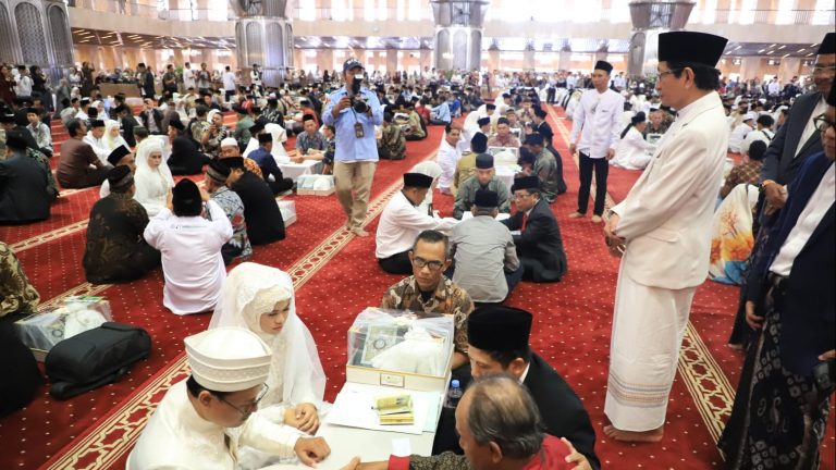 100 Pasangan Nikah Massal di Masjid Istiqlal, Kemenag Beri Bantuan Rp2 ...