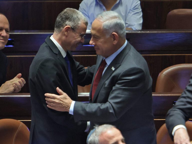 Viral di Medsos, Yariv Levin Duduki Kursi Perdana Menteri Gantikan ...